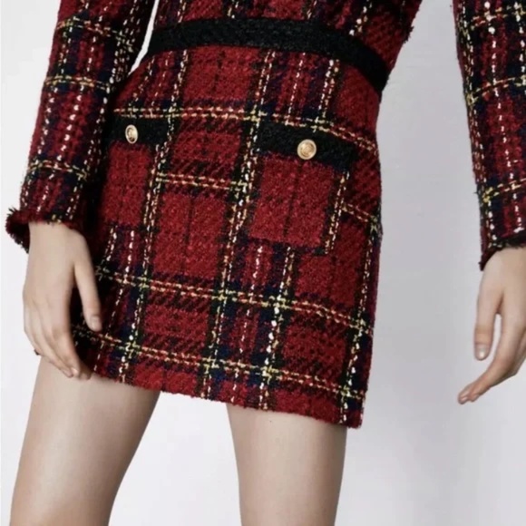 Zara | Skirts | Zara Influencer Tweed Plaid Button Lined Mini Skirt ...